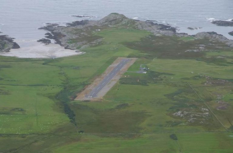 Colonsay Airport ⋆ Flexwing Scotland